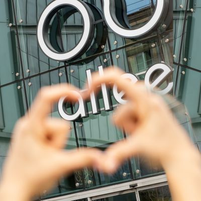 Allee Bevásárlóközpont